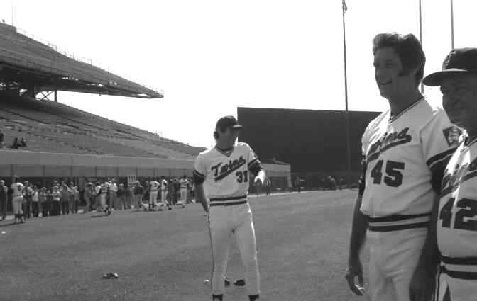 Photo Day: Pitcher Jim Hughes of the 1974 Minnesota Twins (Source: LP ...